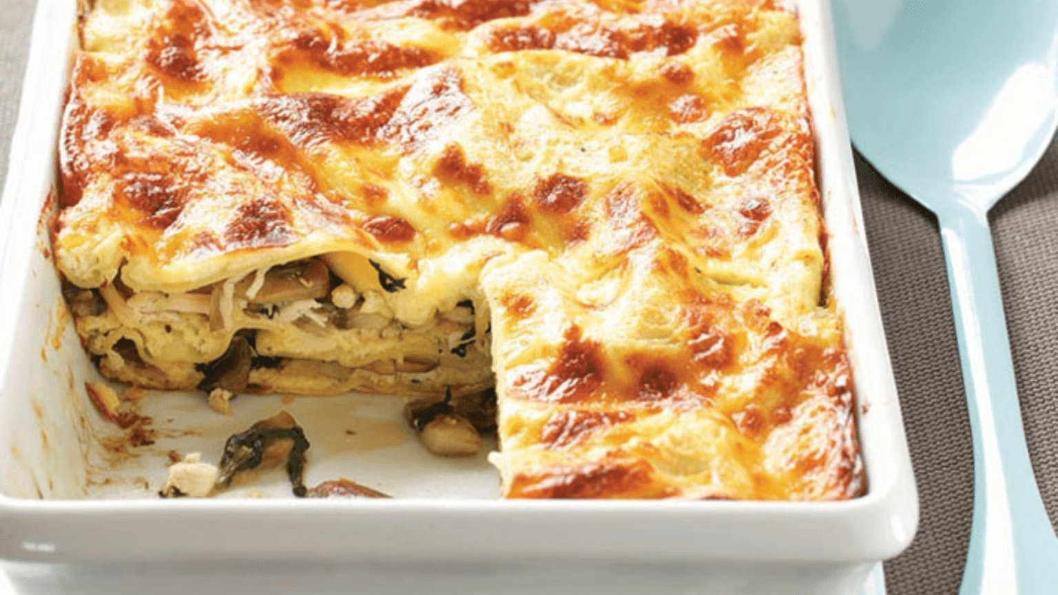 The Best Homemade Chicken And Mushroom Lasagna Recipe You'll Ever Try ...