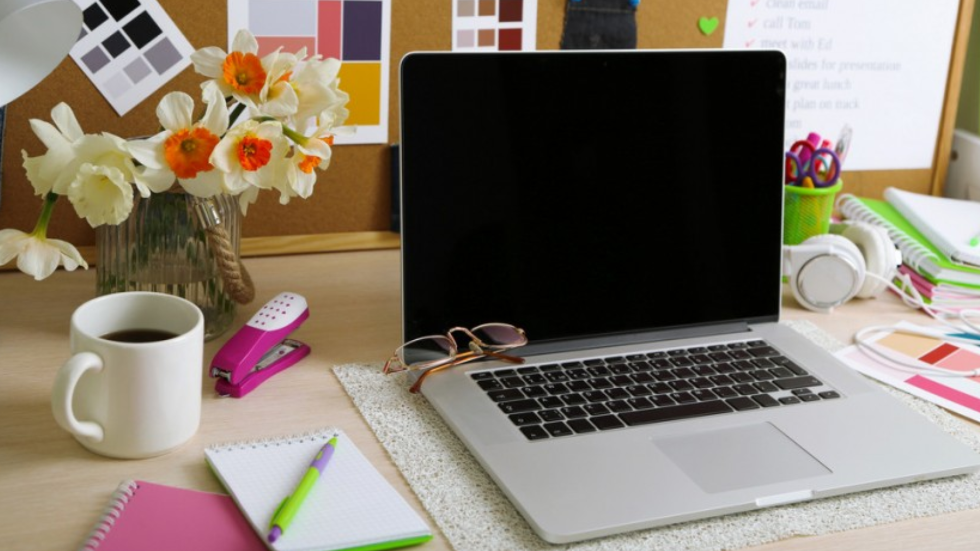 Best Office And Desk Accessories For The Food Lovers - Snackfax