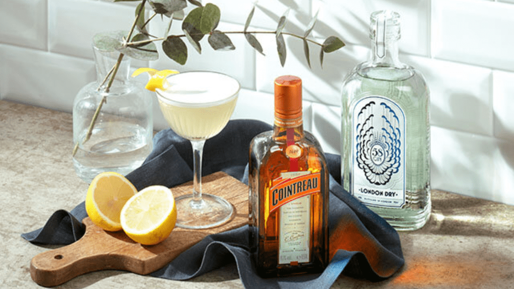 White Lady Gin Cocktail: A Classic Cocktail Mix That Is Elegant ...