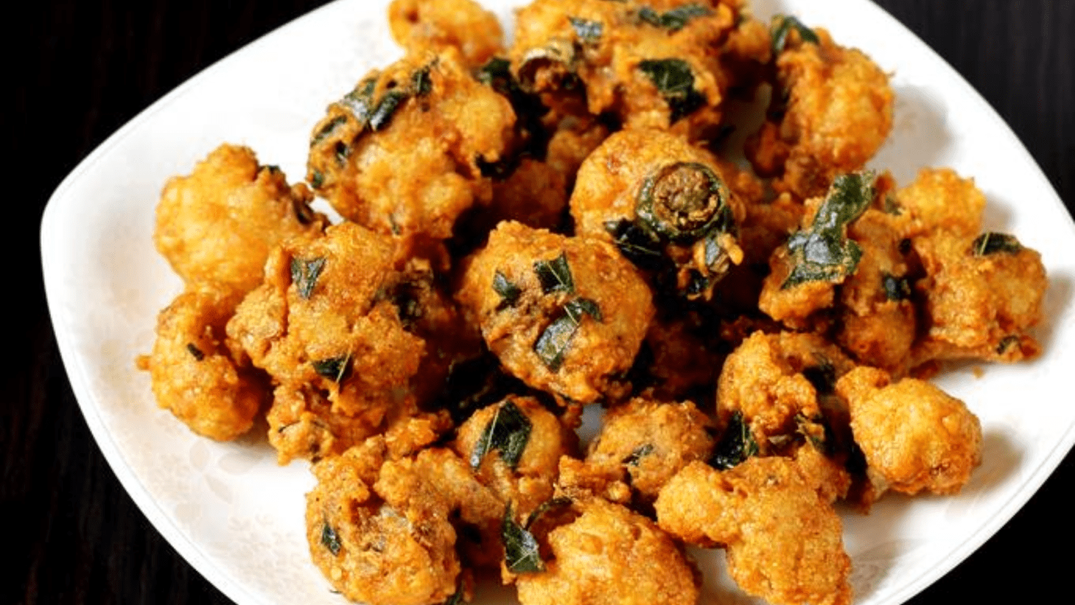 Try This Mouthwatering Cauliflower Pakoda Recipe For A Tasty Snack Time ...