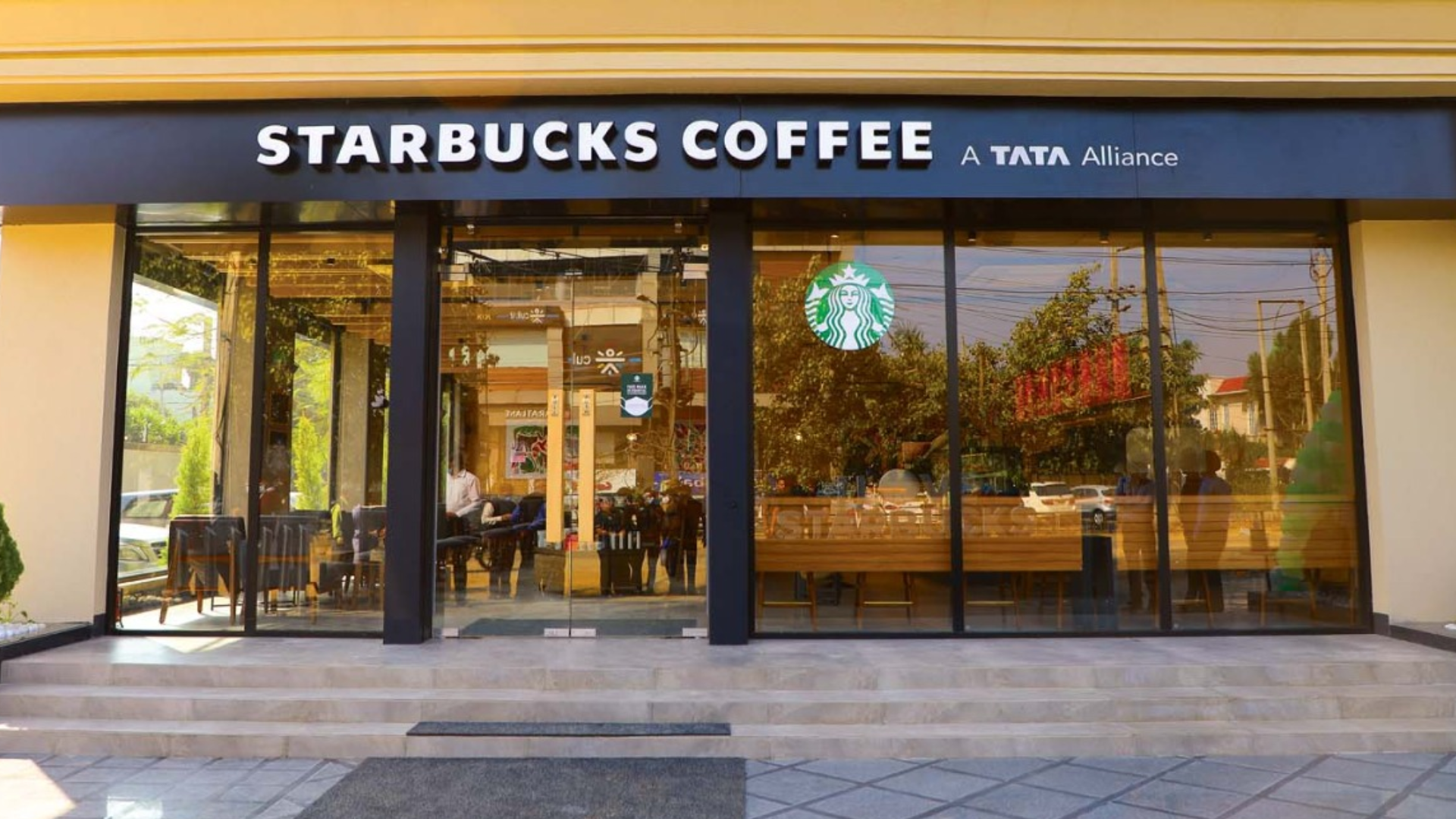 India's Coffee Market Heats Up: Starbucks Adjusts Strategy With Cheaper ...