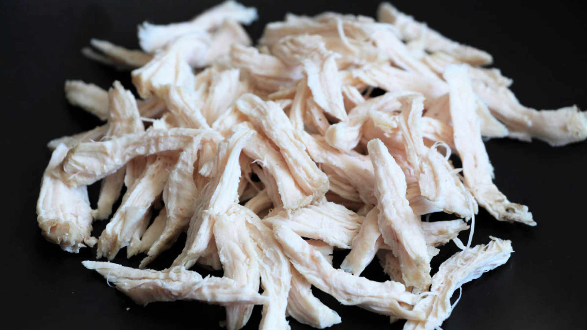 Rainy Day Savior: Why Boiled Chicken Is A Must-Have Meal For Your Cat ...